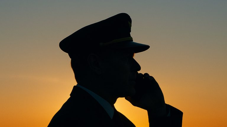 Reserve vs Line Holder: Airline Pilot Schedule Explained